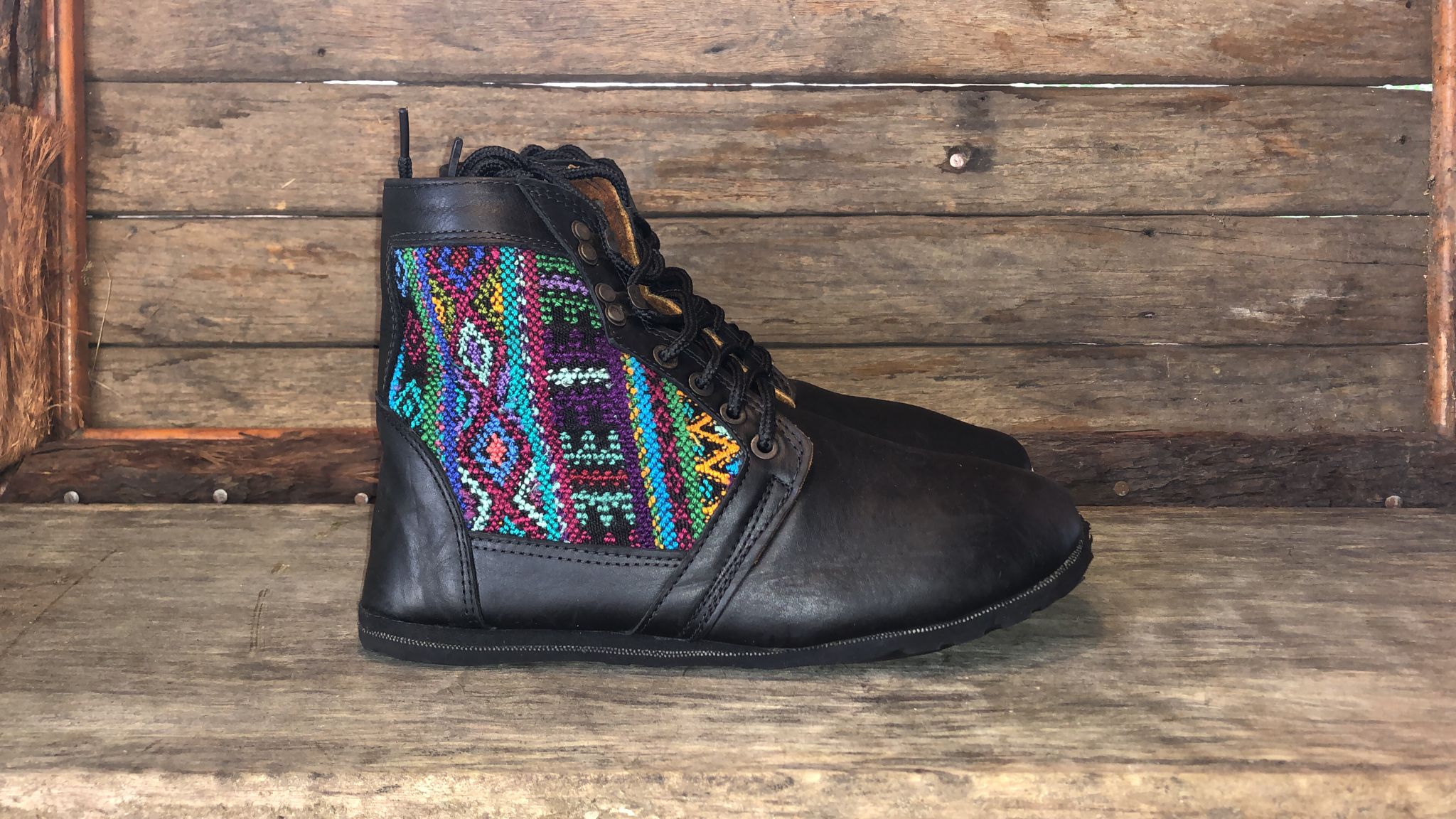 Size 41 Barefoot Sierra Boot - Aztec